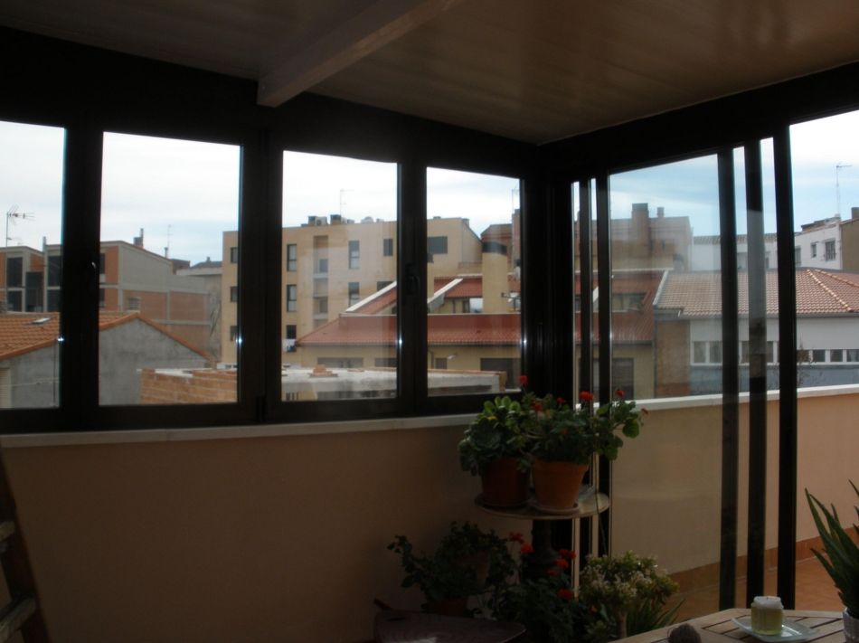 Cerramientos Sin Perfiles En Zaragoza Los Cierres De Terrazas